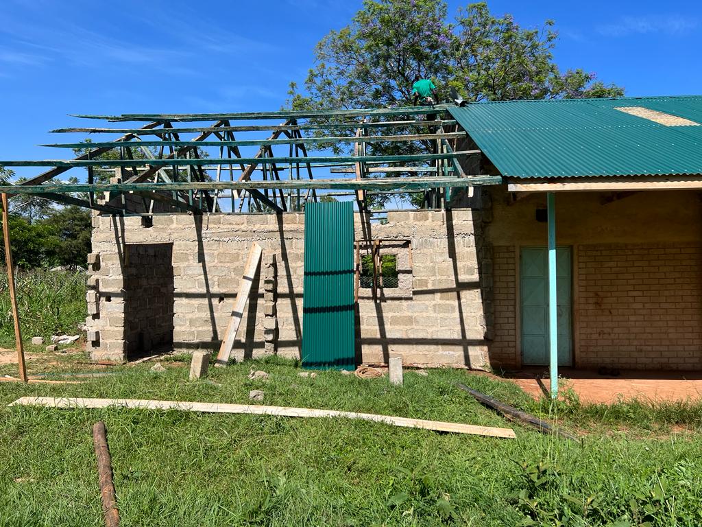 Construction and furnishing of the 6th grade classroom 2022 – Marera ...